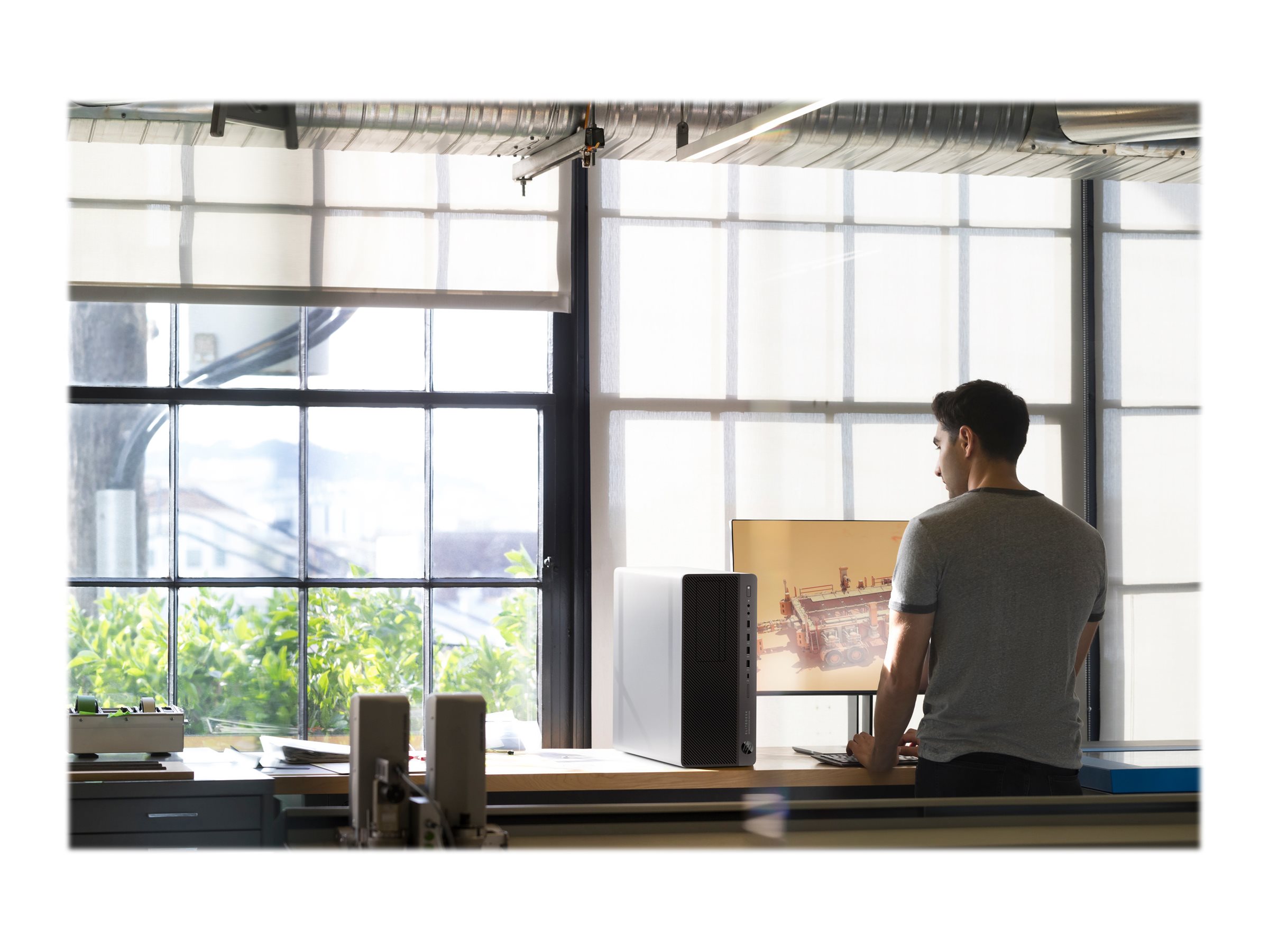 HP Z32 - LED monitor | Overview, Specs, Details | SHI