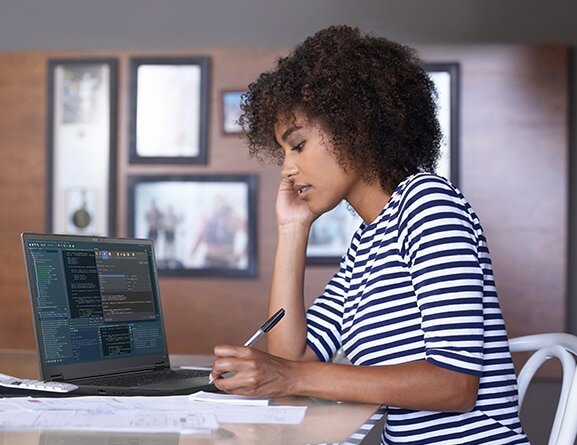 Lenovo ThinkPad P16v Gen 1 - 16" - AMD Ryzen 7 Pro - 7840HS - AMD PRO ...