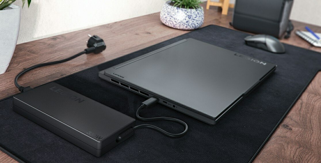 Lenovo Legion Slim 7 16IRH8 82Y3 - 180-degree hinge design - Intel Core ...