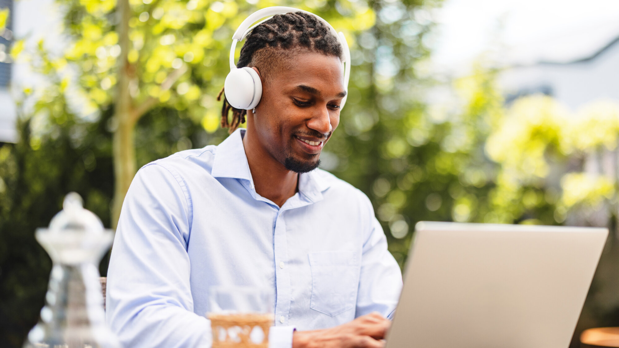 Logitech Zone Wireless 2 ES - Headset - on-ear - Bluetooth - wireless ...