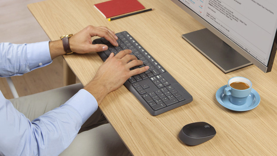 Logitech MK235 - keyboard and mouse set - Swiss Input Device