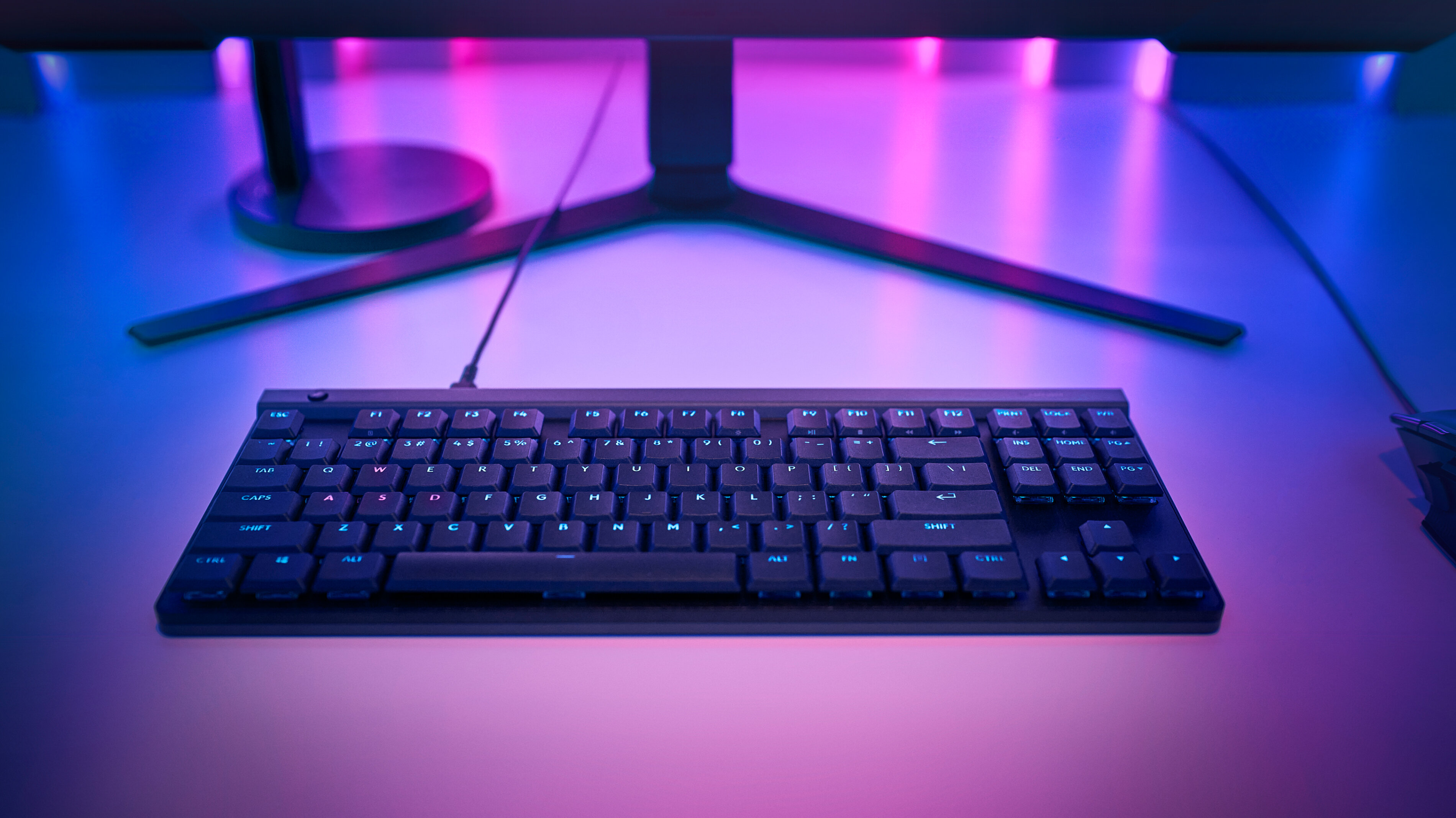 Logitech G G515 - Tastatur - TKL - bakgrunnsbelyst - USB - AZERTY ...