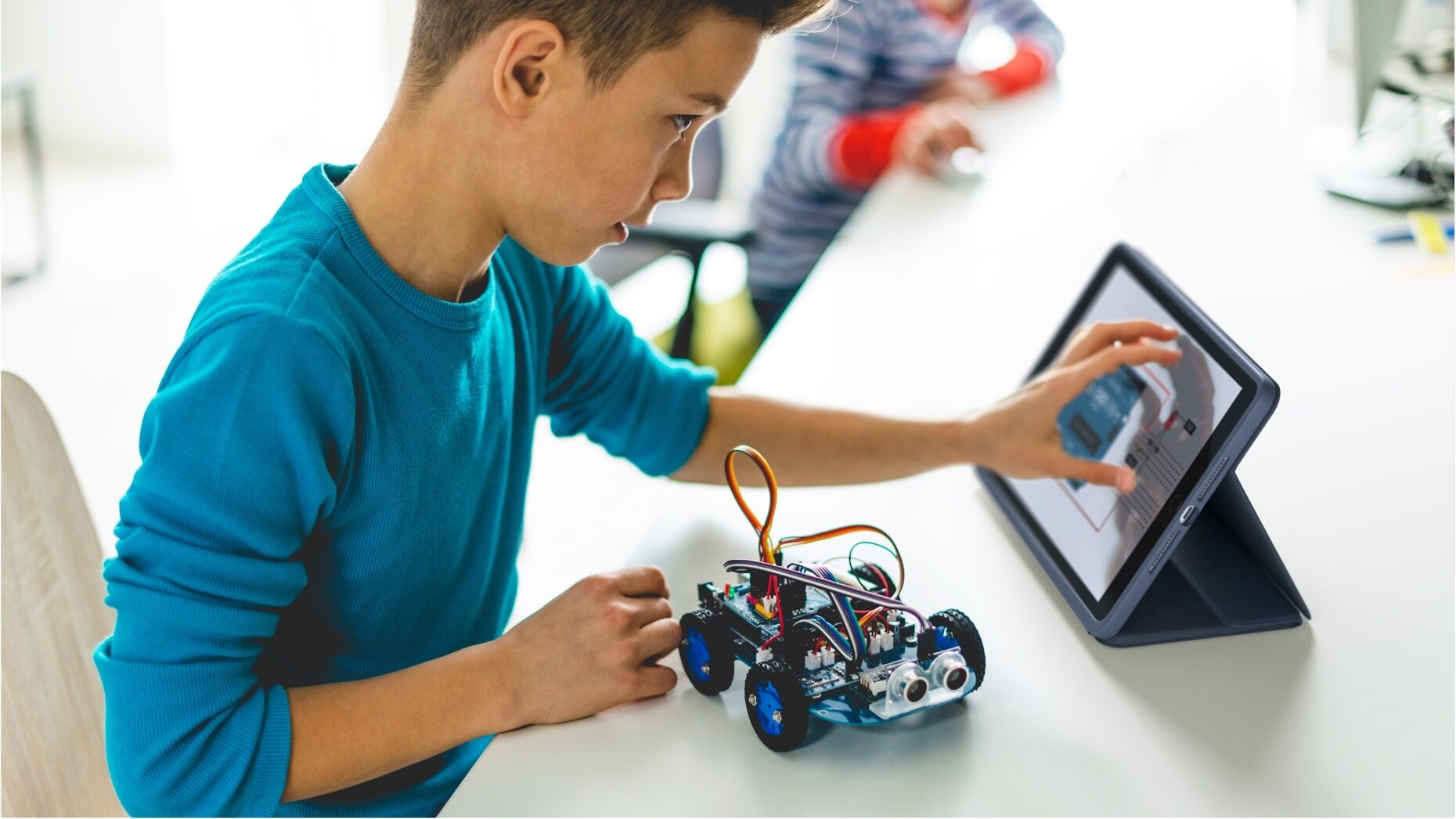 Logitech Rugged Combo 3 Näppäimistö Ja Kalvokotelo Apple Smart Connector Klassisen