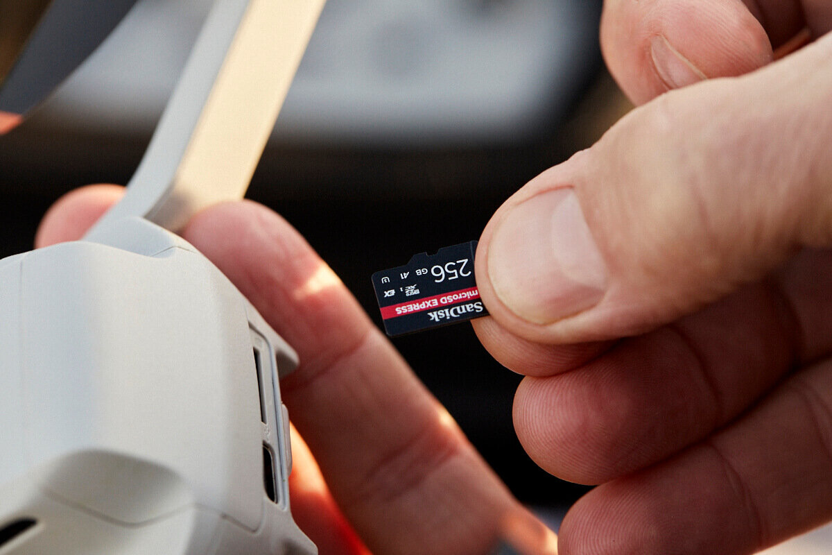 SanDisk Express - flash memory card - 256 GB - microSDXC UHS-I