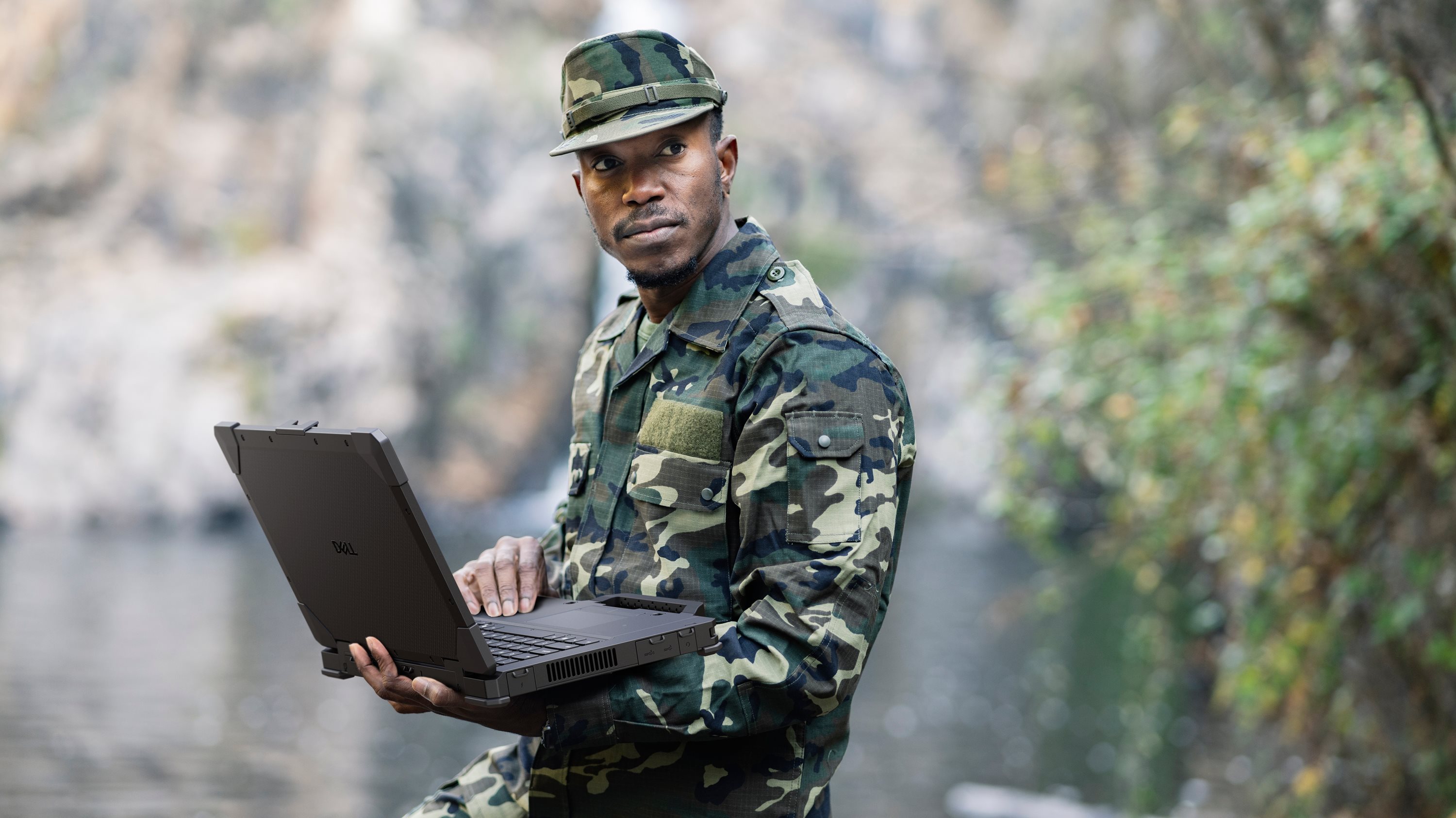 Dell Pro 14 Rugged RB14250 - AI Ready - 14" - Intel Core Ultra 7 - 165U ...