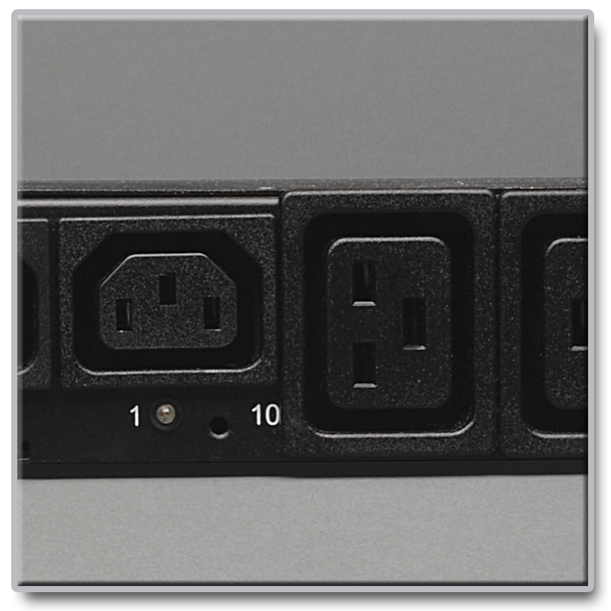 Tripp Lite PDU Switched ATS 200-240V 16/20A 8 C13 2 C19 C20 Horizontal ...