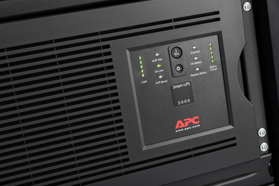 APC Smart-UPS RT - UPS - 4 kW - 5000 VA