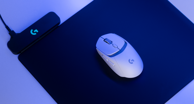 Logitech G309 LIGHTSPEED trådlös gamingmus, vit - Power.se