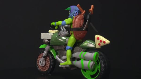 Playmates Toys TMNT Action Figure: Leonardo with Ninja Kick Cycle ...